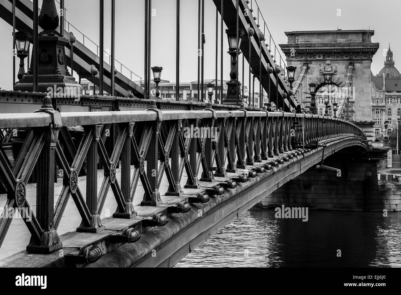Chain Bridge in monochrome Stock Photo - Alamy