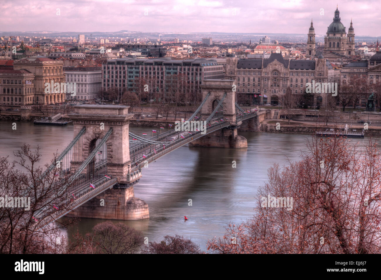 Chain Bridge during the day Stock Photo - Alamy