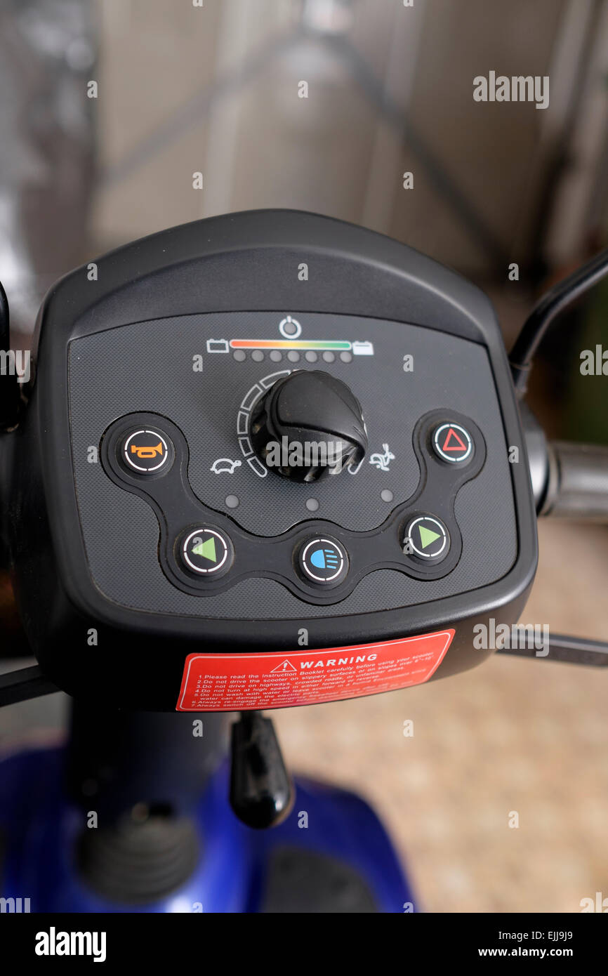 Hooter button hi-res stock photography and images - Alamy