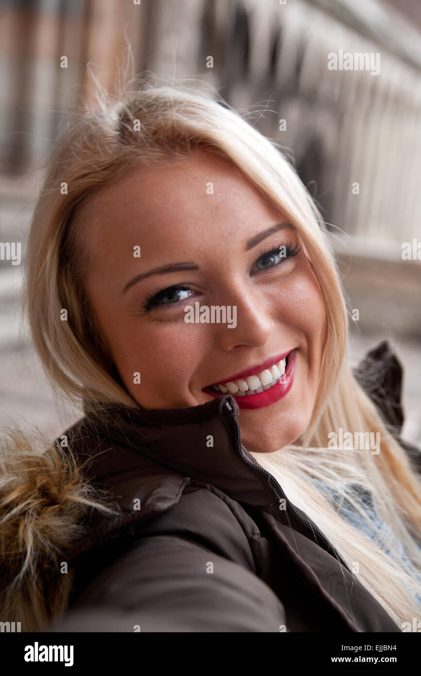 Real fake smile hi-res stock photography and images - Alamy