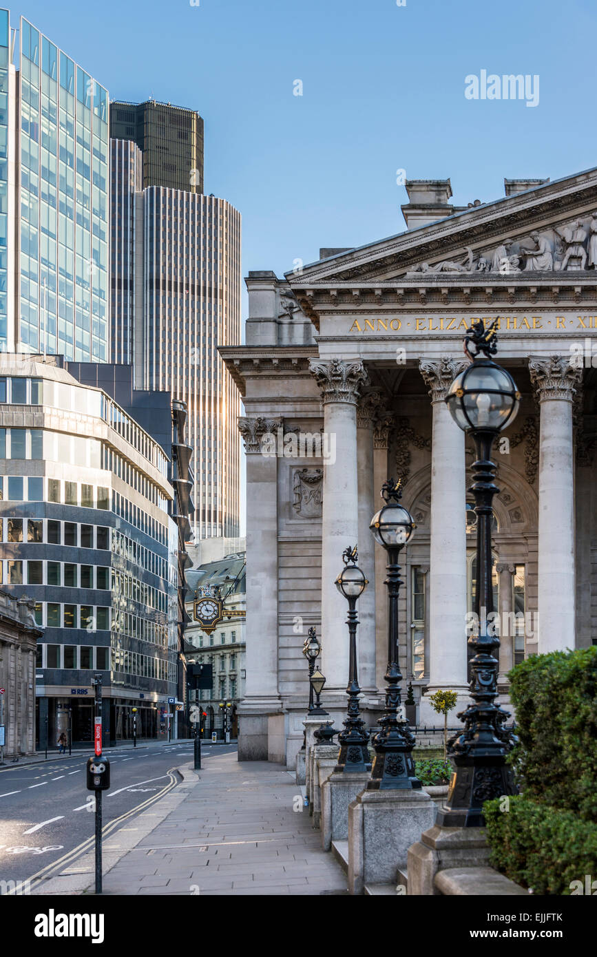 Royal exchange and threadneedle hi-res stock photography and images - Alamy
