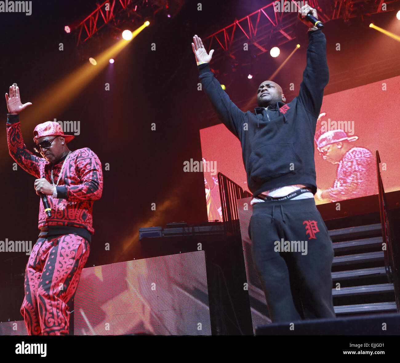 Dipset, Cam'ron, Jim Jones and Juelz Santana perform during the ...