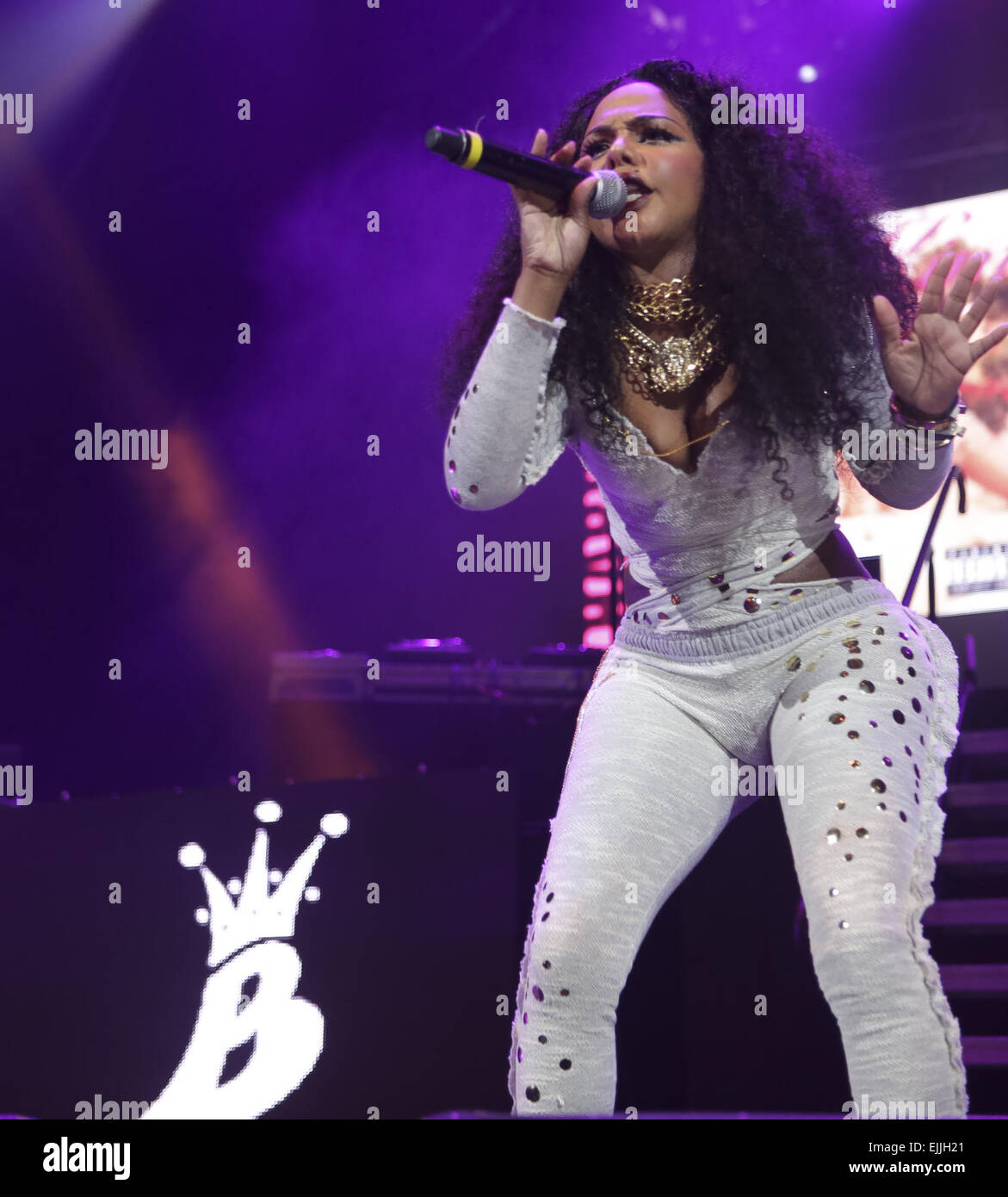 Rapper Lil' Kim performs live on stage during the Source360 at The ...
