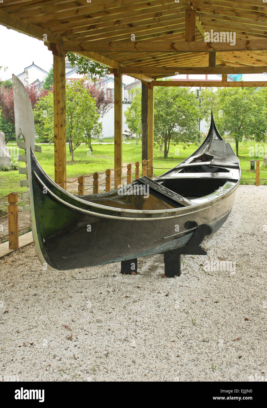 Canoe passenger hi-res stock photography and images - Alamy