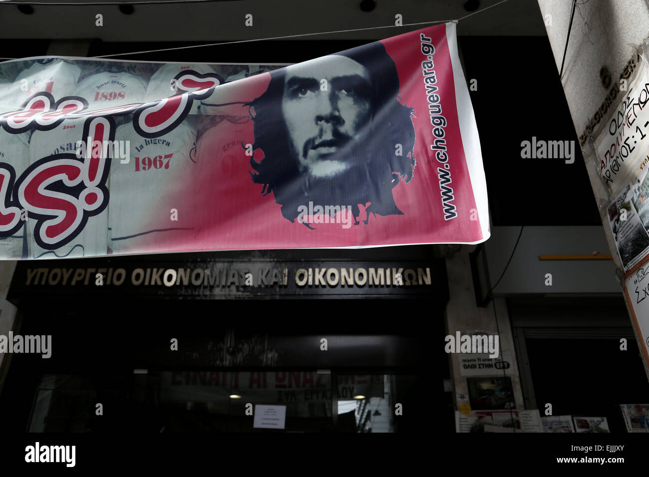 Athens, Greece. 27th Mar, 2015. A banner with the image Che Guevara at ...