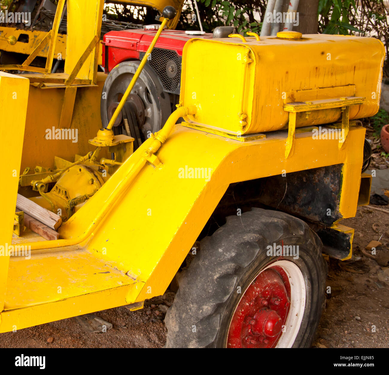 Bulldozer side view hi-res stock photography and images - Alamy