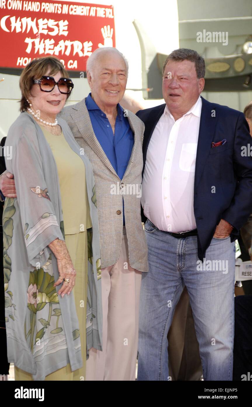 Los Angeles, CA, USA. 27th Mar, 2015. Shirley MacLaine, Christopher ...