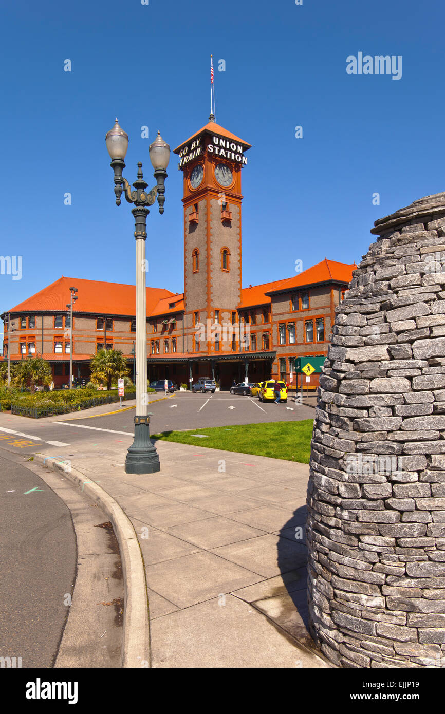 Union Station train station in Portland Oregon Stock Photo - Alamy
