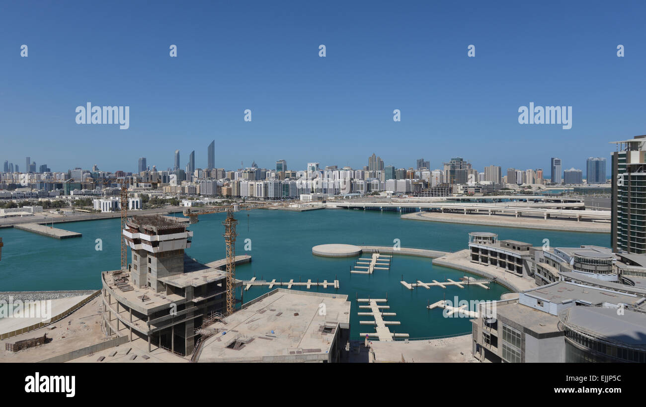 City skyline dawn abu dhabi hi-res stock photography and images - Alamy