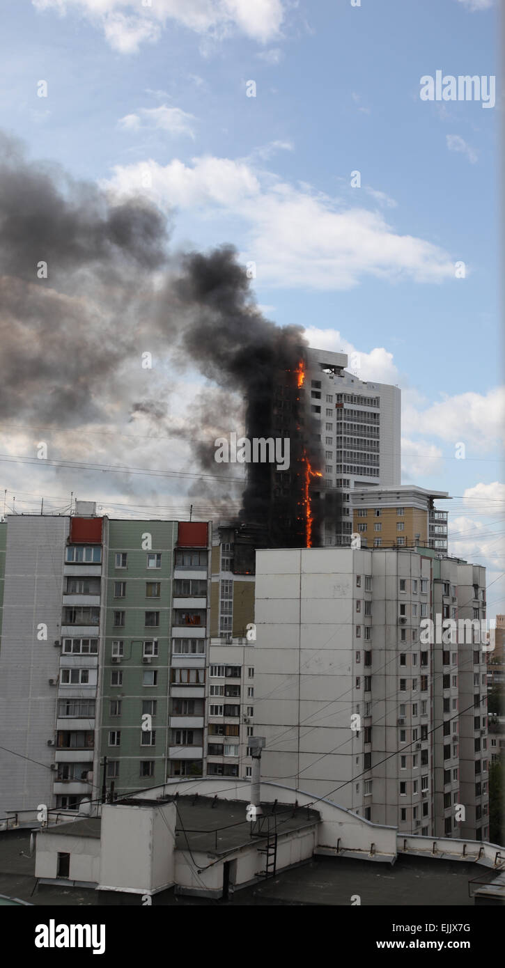 burning multi-storey building, Moscow, Russia, disaster Stock Photo - Alamy