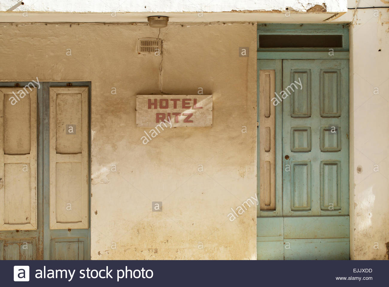 Run Down Hotel Sign High Resolution Stock Photography and Images - Alamy