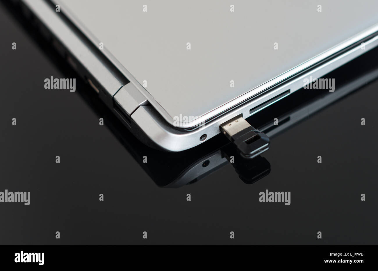 Usb flash drive connected to laptop Stock Photo - Alamy