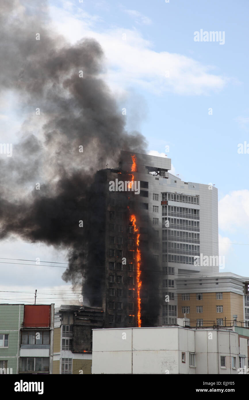 burning multi-storey building, Moscow, Russia, disaster Stock Photo - Alamy