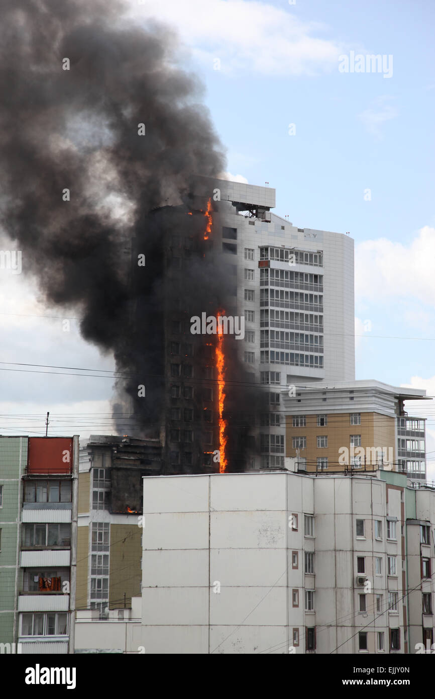 burning multi-storey building, Moscow, Russia, disaster Stock Photo - Alamy