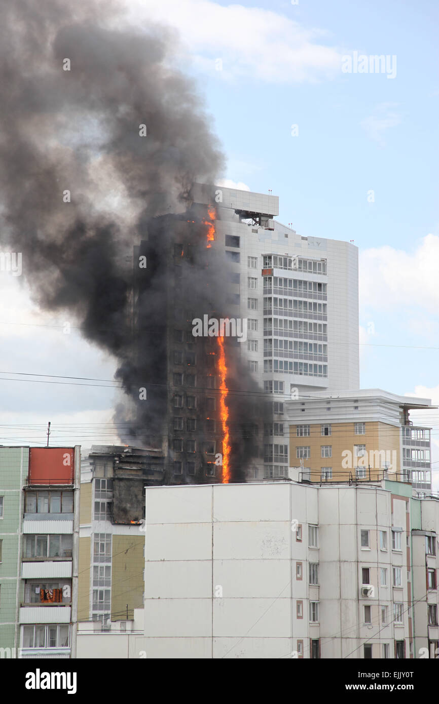 burning multi-storey building, Moscow, Russia, disaster Stock Photo - Alamy