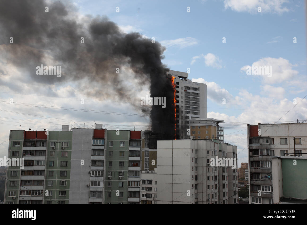 burning multi-storey building, Moscow, Russia, disaster Stock Photo - Alamy