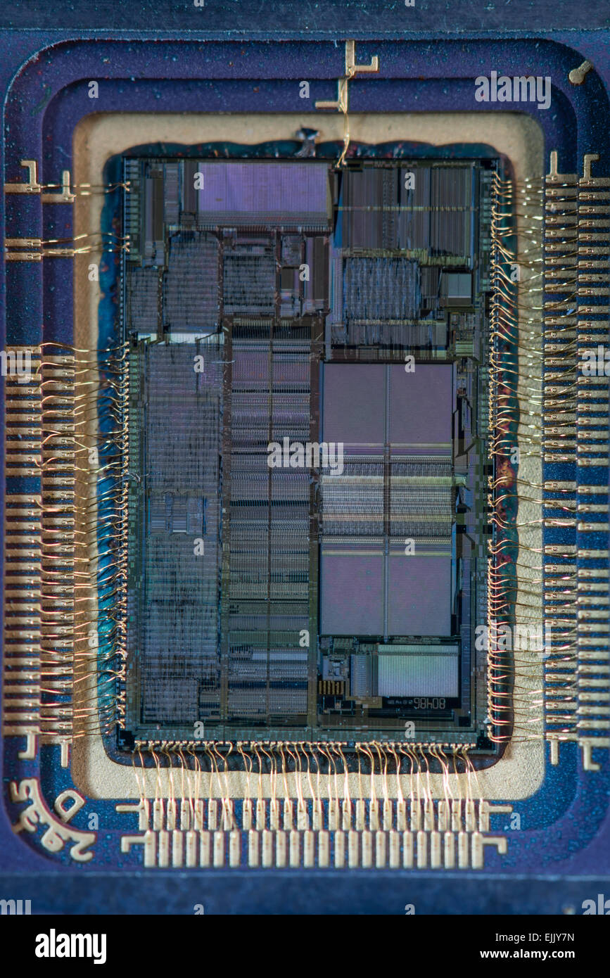Close-up of an opened Intel 80486DX (i486) microprocessor, one of the ... Close-up of an opened Intel 80486DX (i486) microprocessor, one of the ...