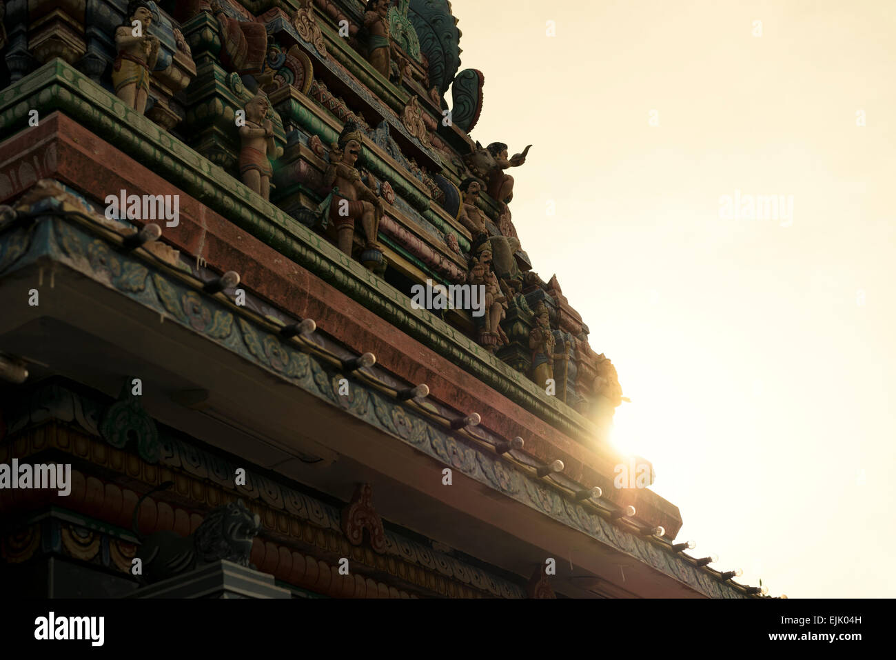 Hindu temple sculptures hi-res stock photography and images - Alamy
