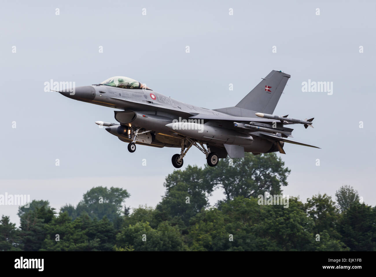 Danish F-16 landing Stock Photo - Alamy