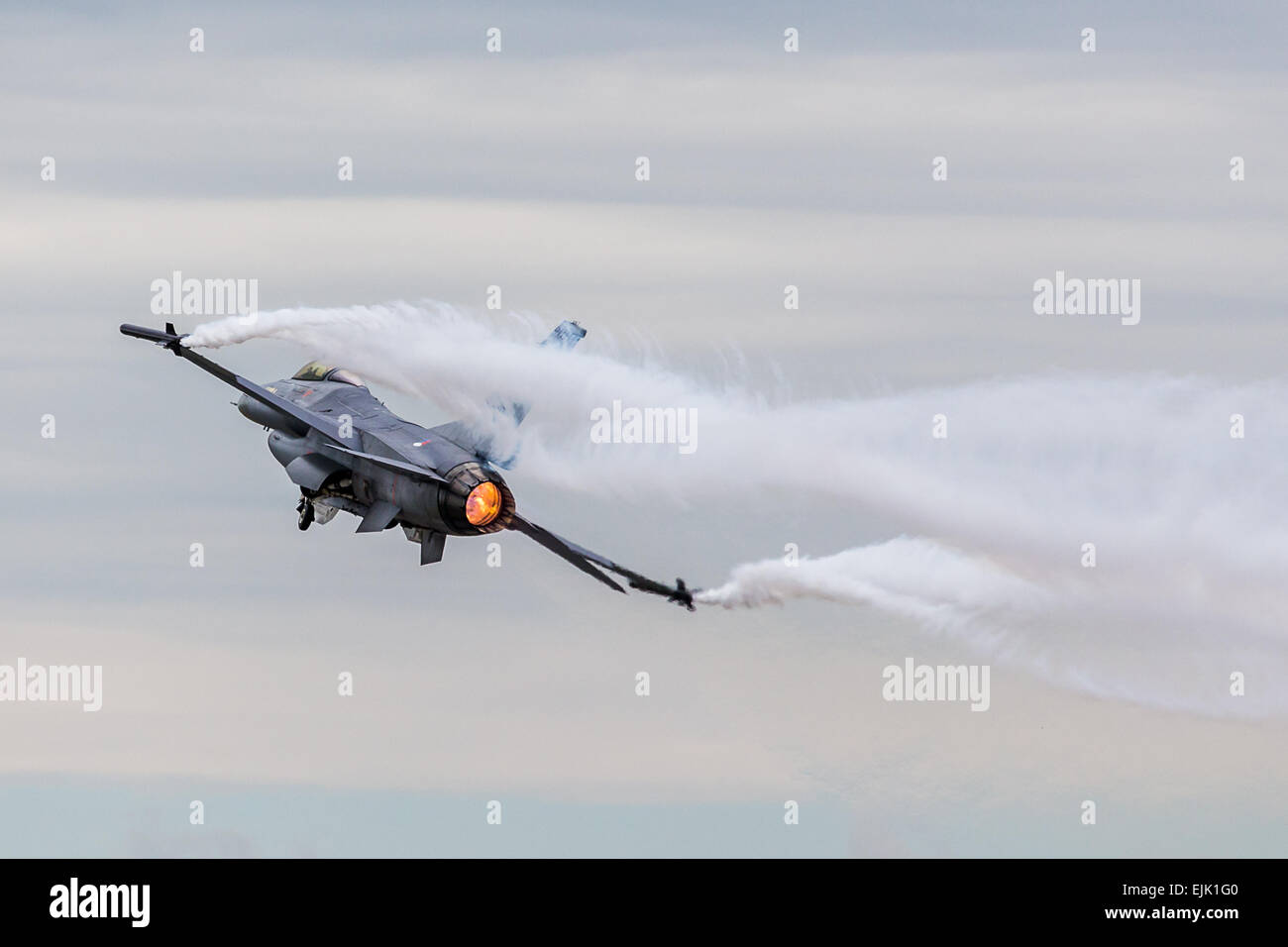 Dutch f 16 hi-res stock photography and images - Alamy
