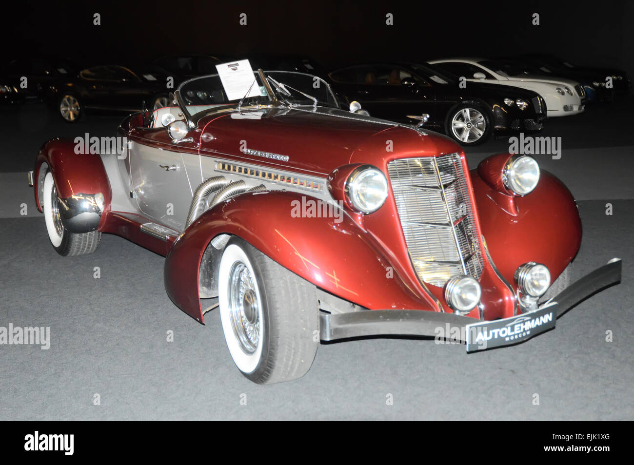 Cherry red car hi-res stock photography and images - Alamy