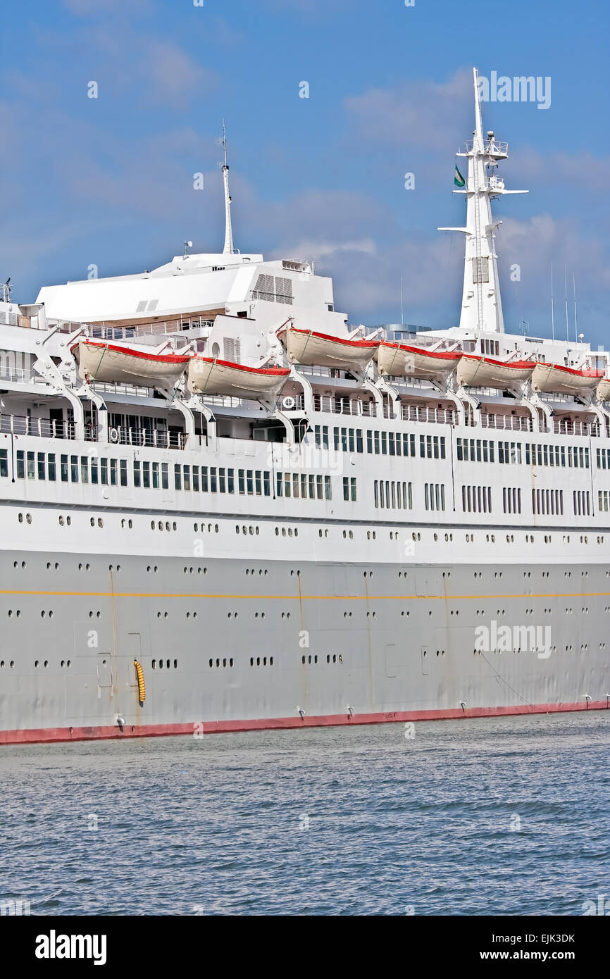 Top view lifeboat hi-res stock photography and images - Alamy