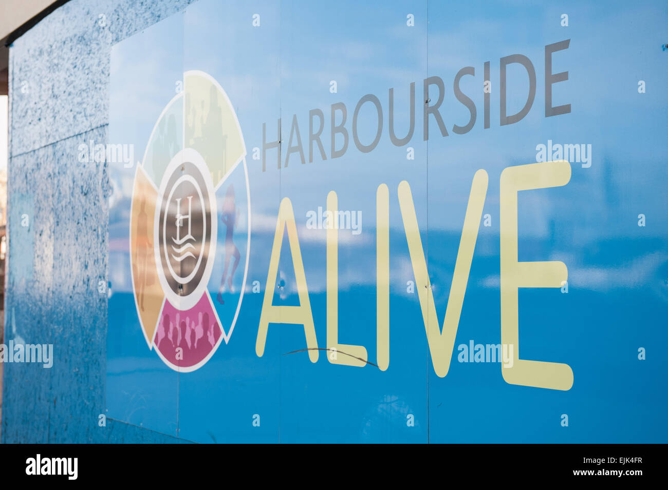 Bristol harbourside alive hi-res stock photography and images - Alamy