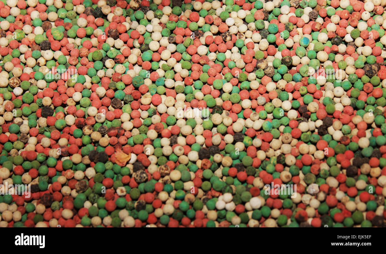 Pepper spice background. Green, red and black pepper Stock Photo - Alamy