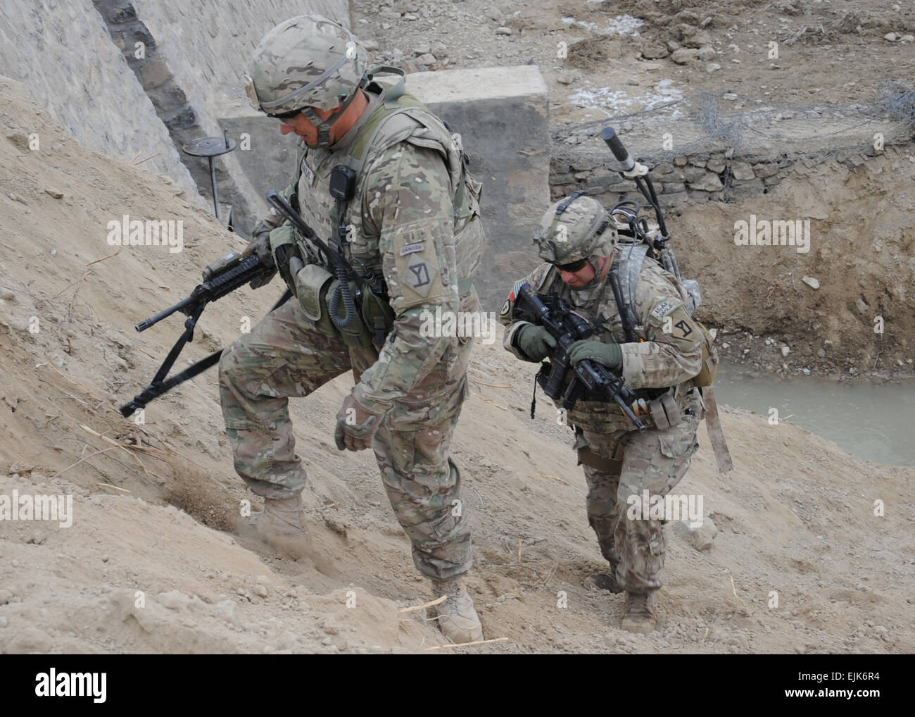 U.S. Army Sgt. 1st Class John Shimkus front, Kandahar Provincial ...