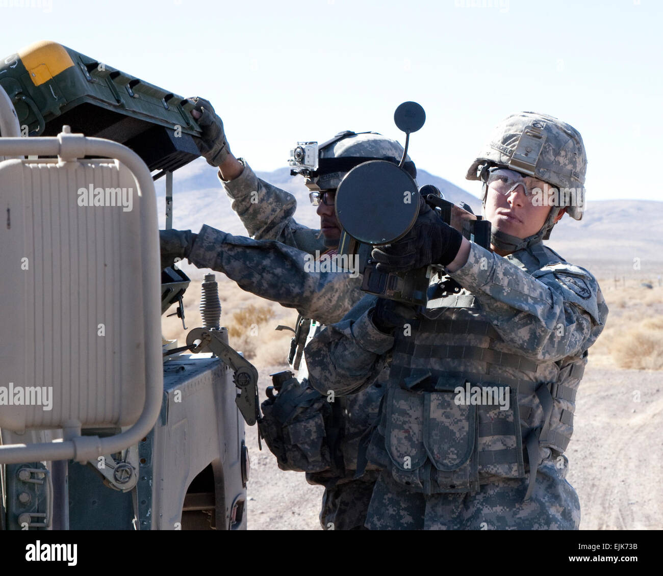 Stinger missile hi-res stock photography and images - Alamy