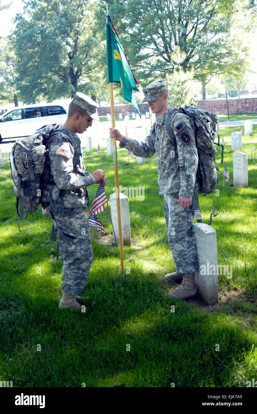 Spc. Richard Garcia left and Spc. Darren Cecil of the 289th Military ...