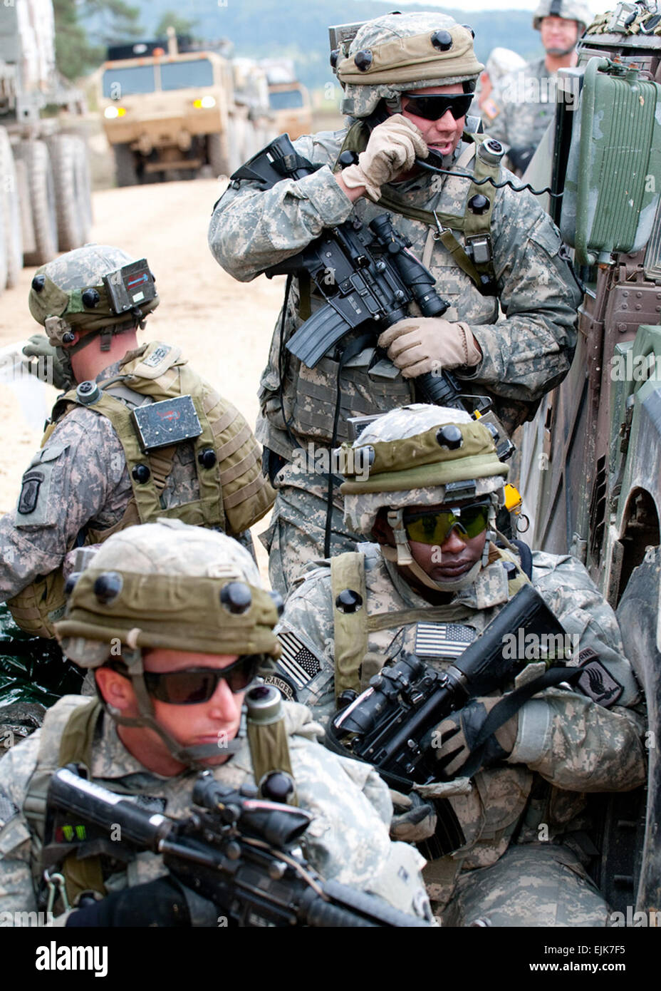 Soldiers of the 173rd Airborne Brigade Combat Team run through STX lanes during the Full ...