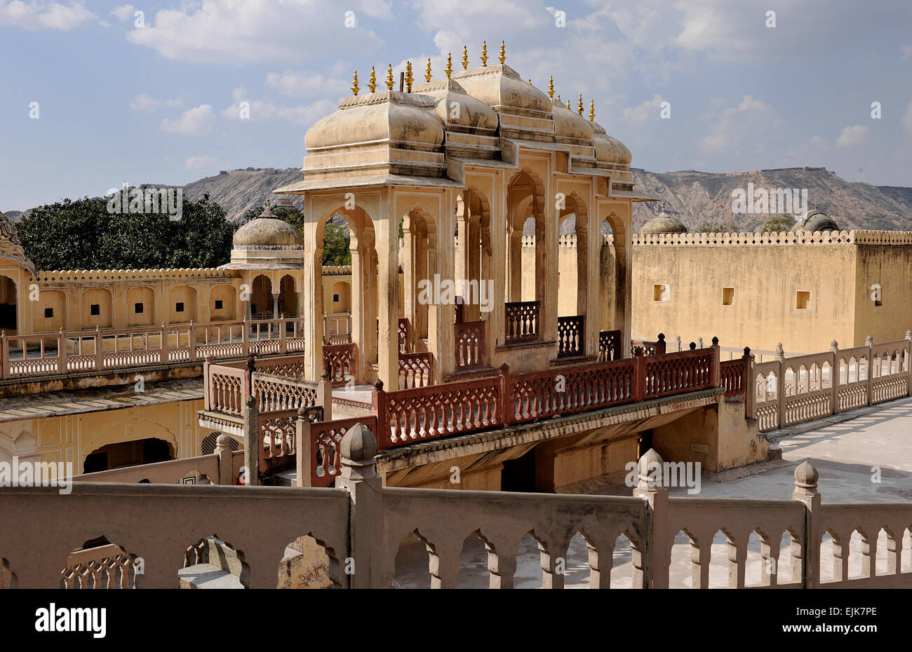 Hawa mahal palace winds hindi hi-res stock photography and images - Alamy