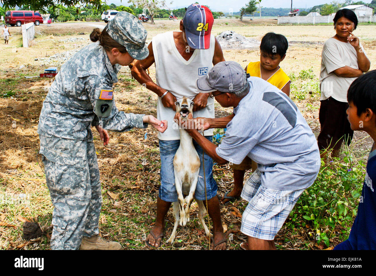 U.S. Army Capt. Jennifer Scruggs, veterinarian, Western Pacific ...