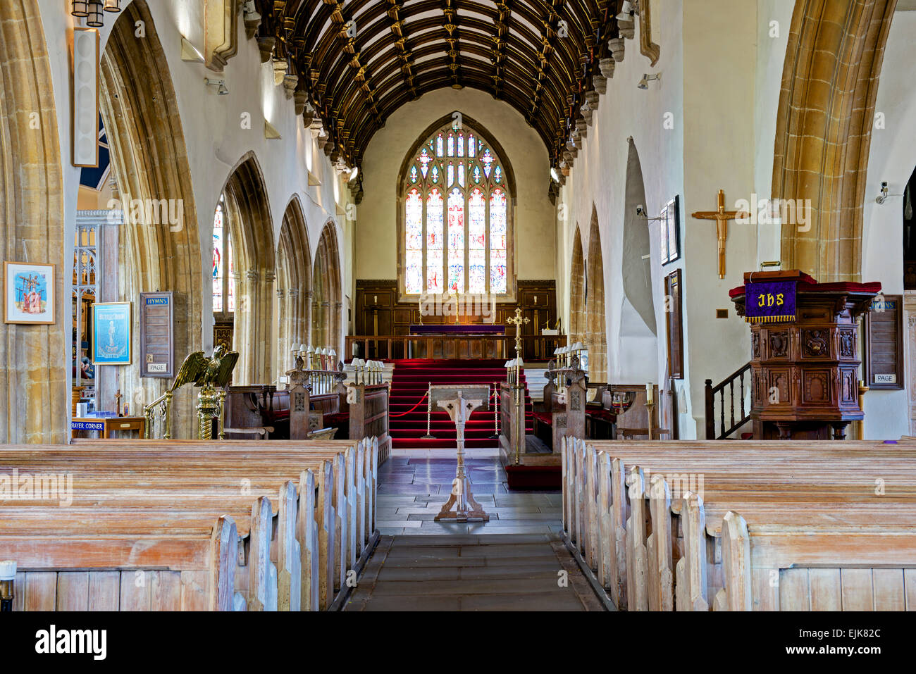 St marys church tenby hi-res stock photography and images - Alamy