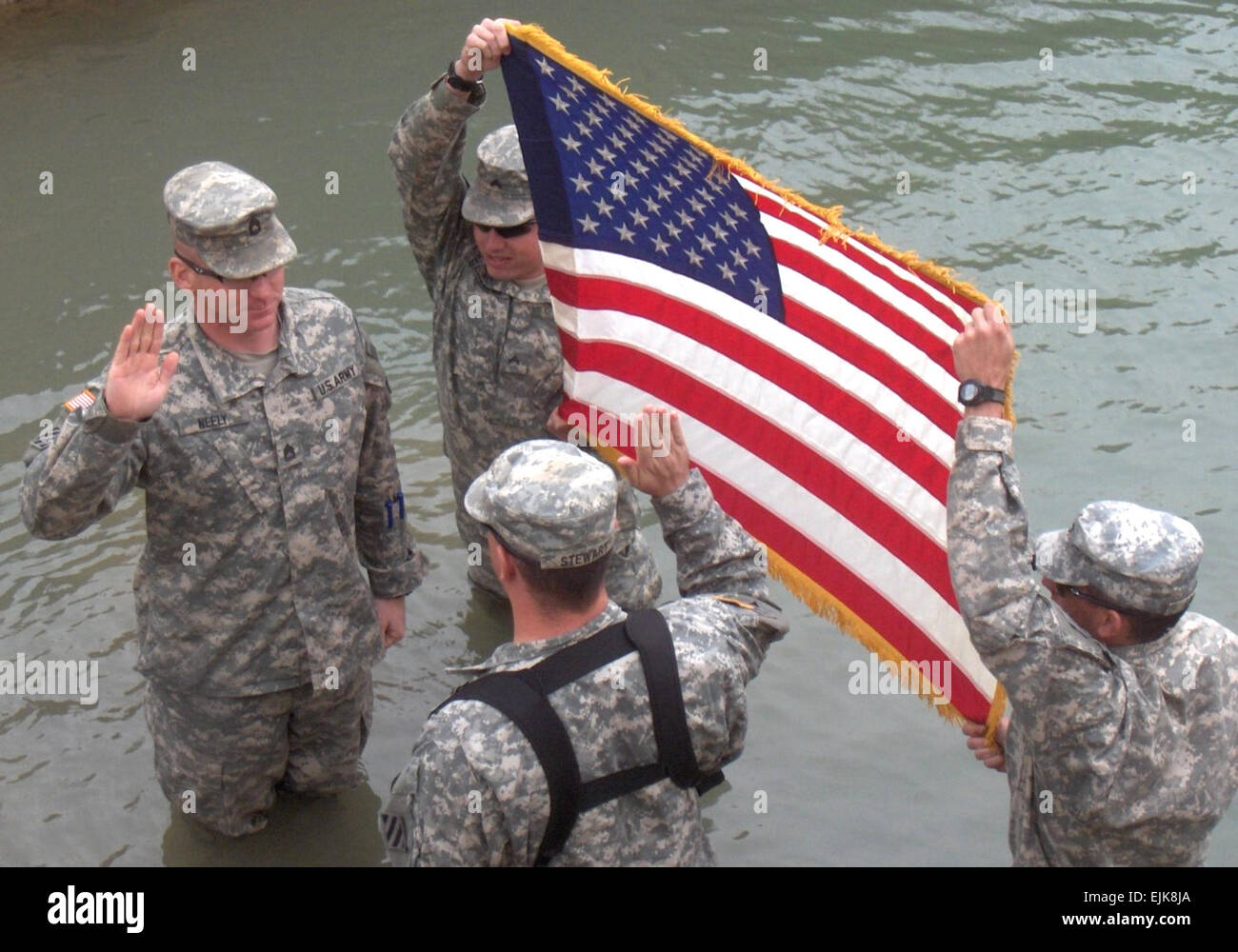 Sgt 1st Class Jamie Neely center from Deland, Fla., a scout platoon ...