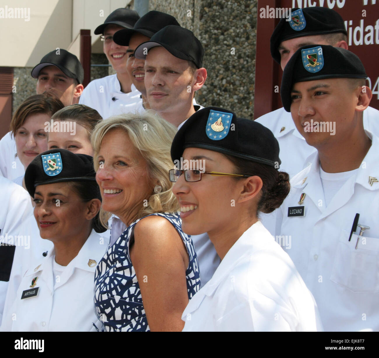 National army soldiers pose photo hi-res stock photography and images ...