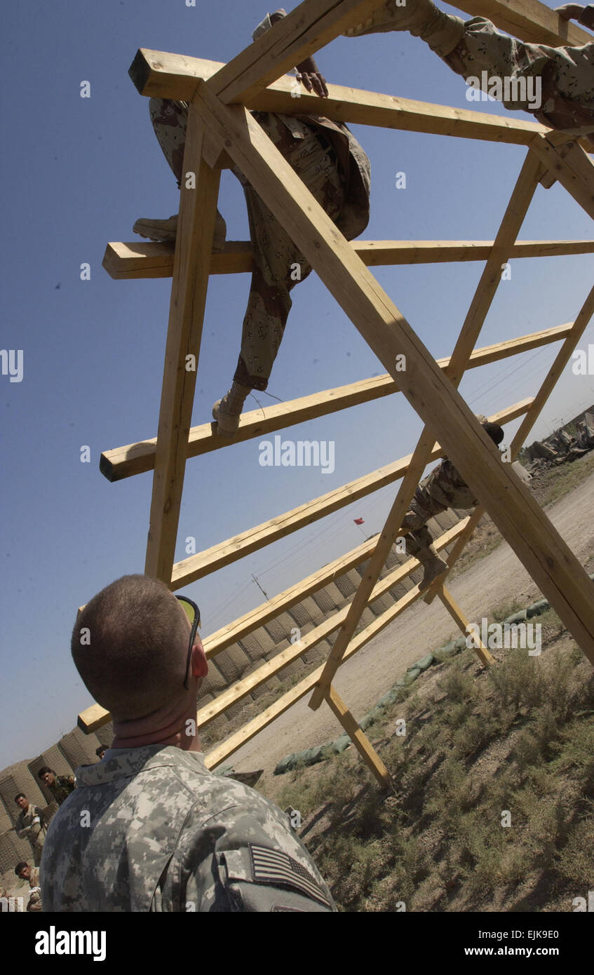 Iraqi compound hi-res stock photography and images - Alamy