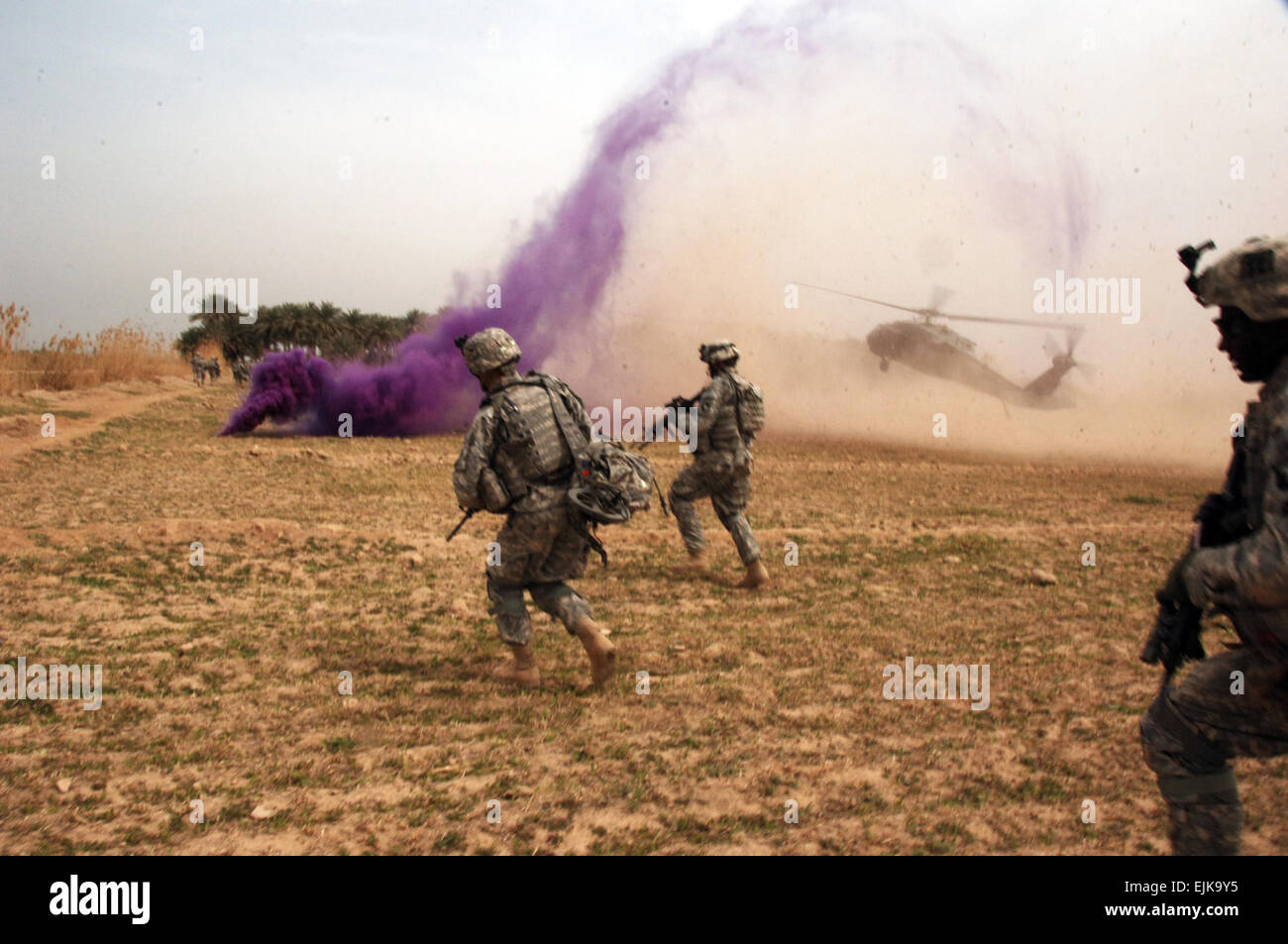 U.S. Army Soldiers from 1st Platoon, Alpha Company, 3rd Battalion ...