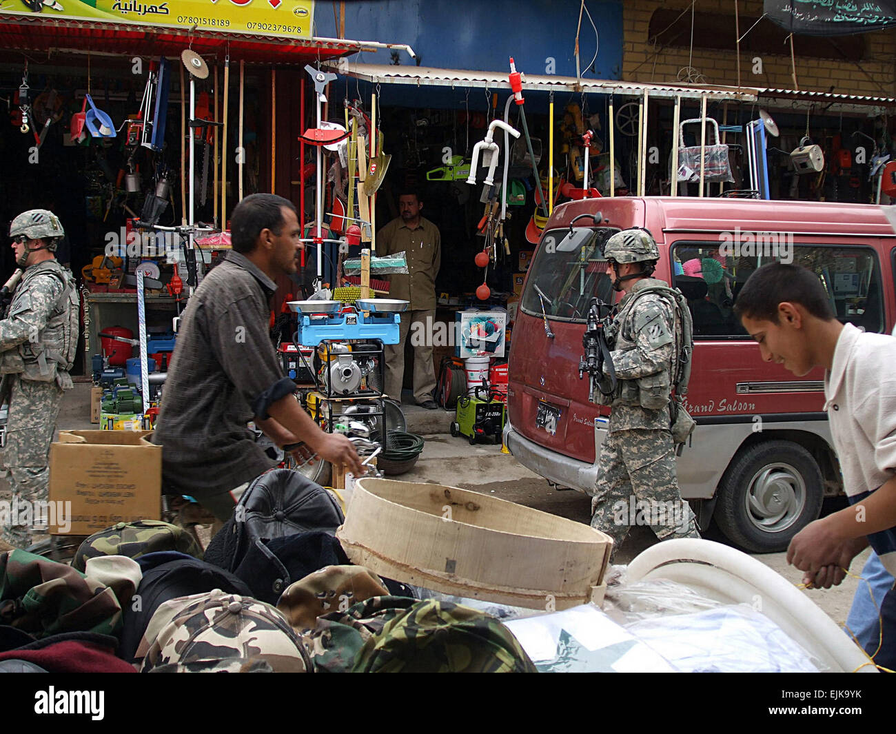 U.S. Army Soldiers with 4th Brigade Combat Team, 3rd Infantry Division ...