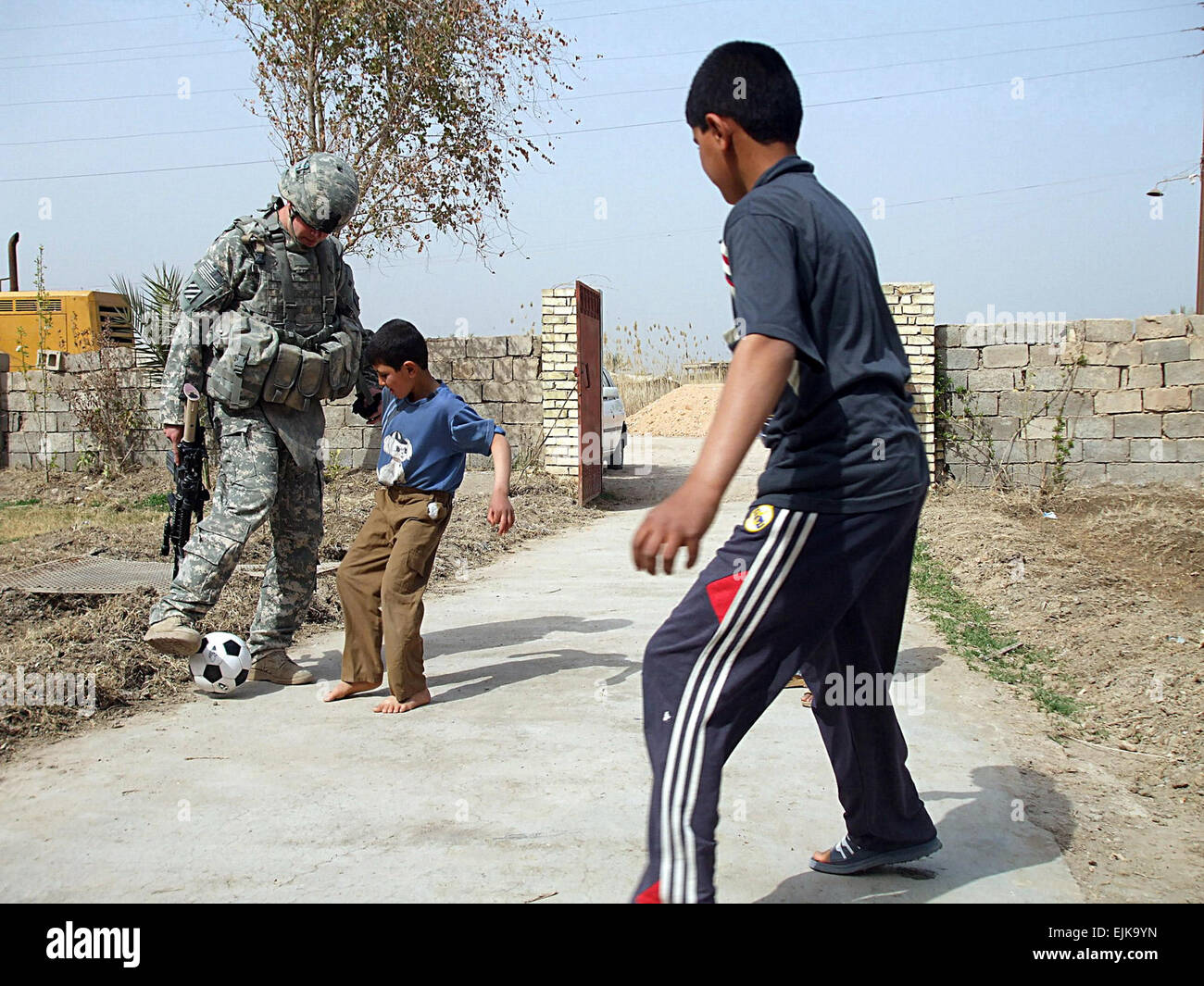 U.S. Army 1st Lt. Ray, with 4th Brigade Combat Team, 3rd Infantry ...