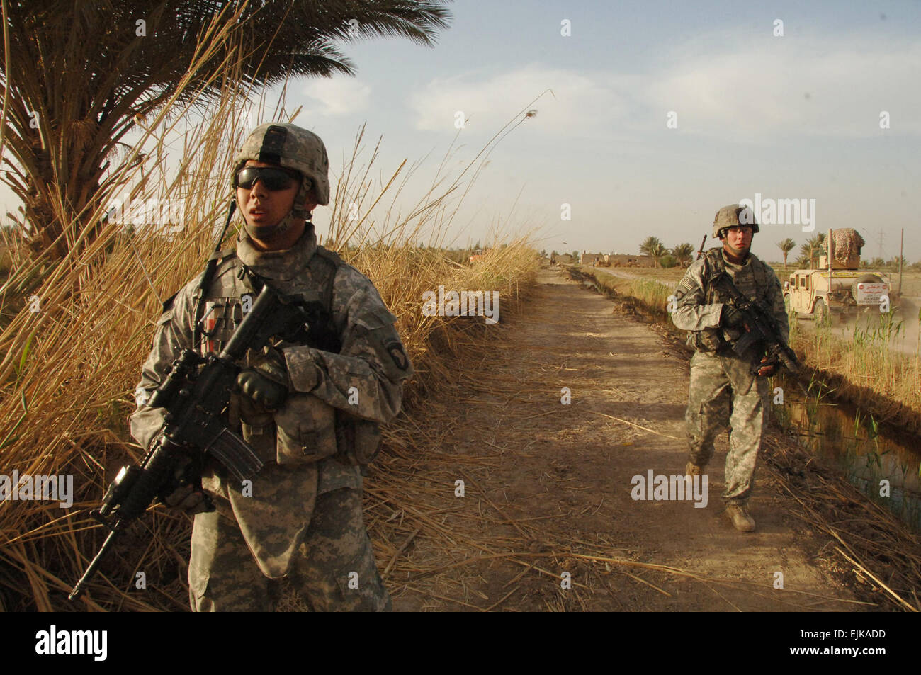U.S. Army Soldiers from 320th Battalion, 3rd Brigade Combat Team, 101st ...