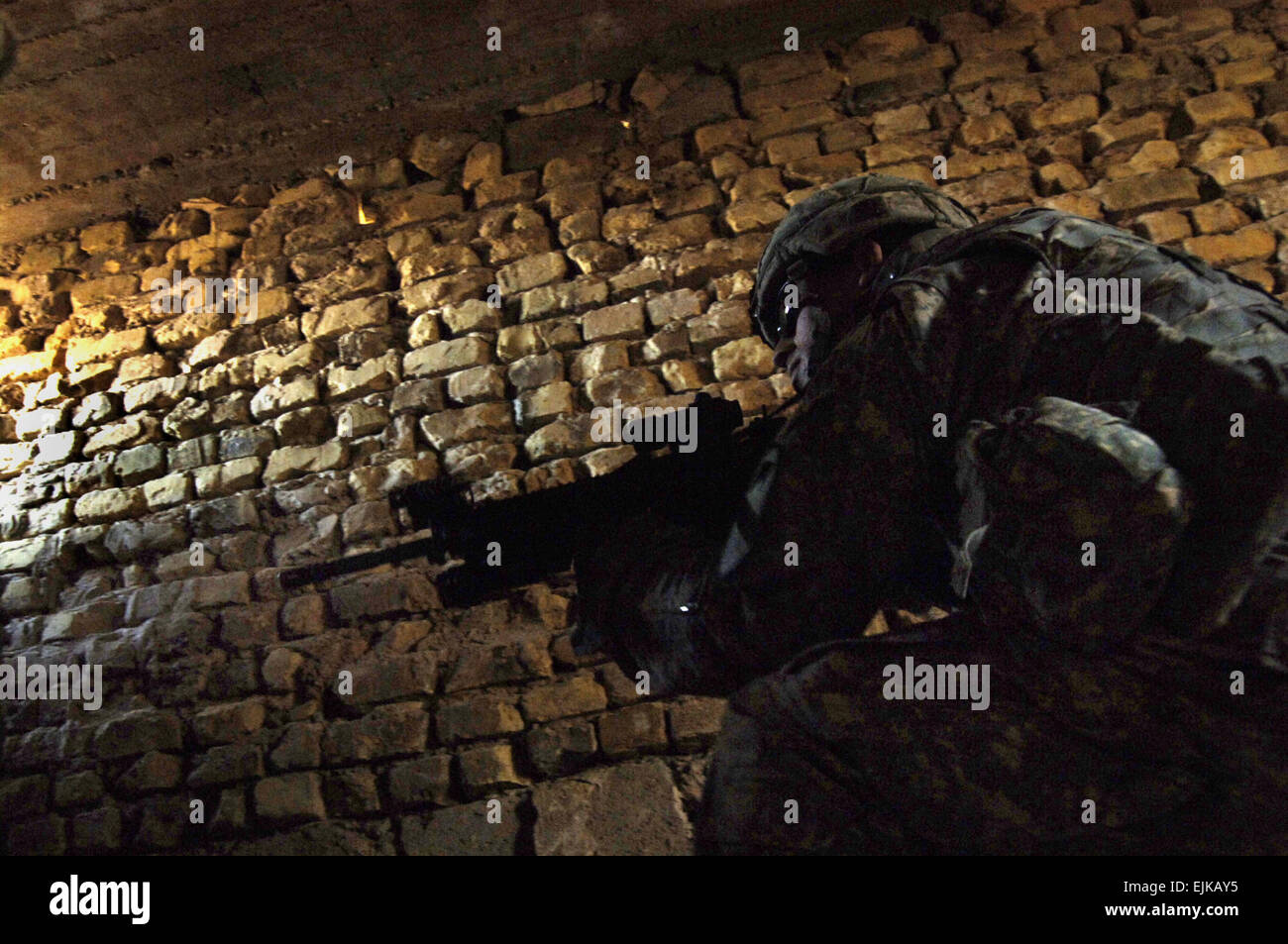 Automatic rifleman hi-res stock photography and images - Alamy