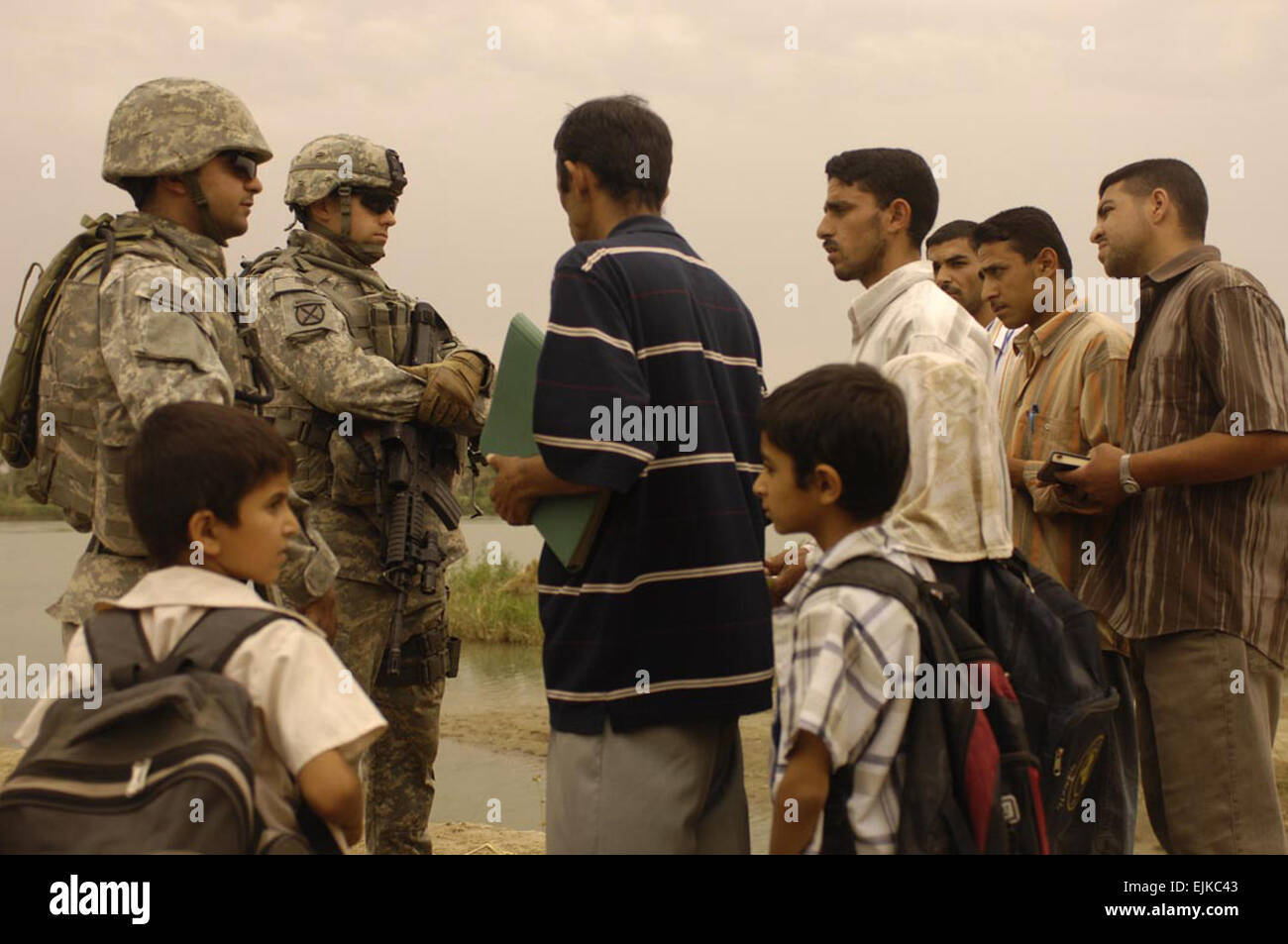 U.S. Army Soldiers attached to the 4th Battalion, 31st Infantry ...