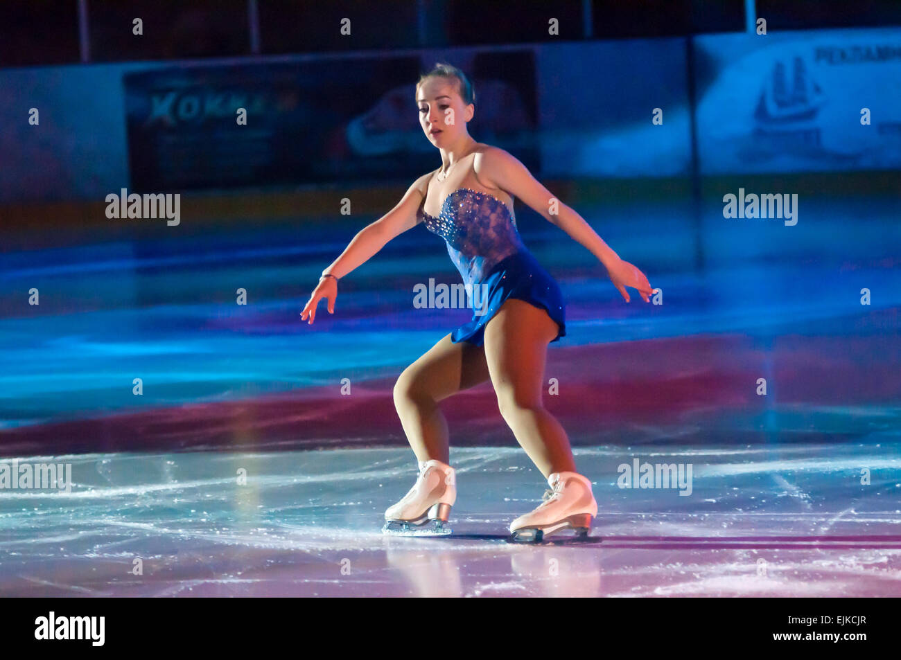 Figure skater girl hi-res stock photography and images - Alamy