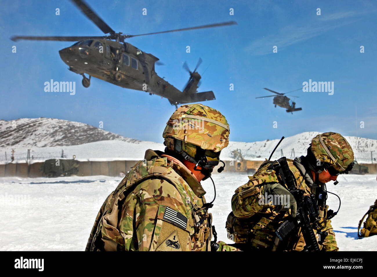 U.S. Army Col. Mark H. Landes Left and 1st Lt. Josh Kopsie assigned to ...