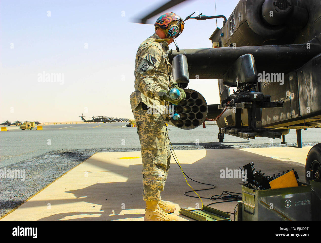 U.S. Army Soldier, a 15Y, AH-64D armament/electrical/avionic systems ...