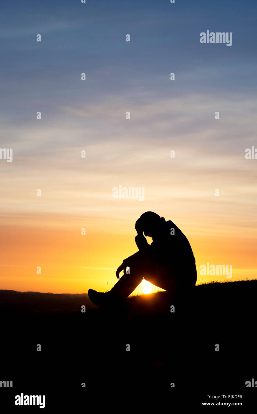 Silhouette sad man hi-res stock photography and images - Alamy Silhouette sad man hi-res stock photography and images - Alamy