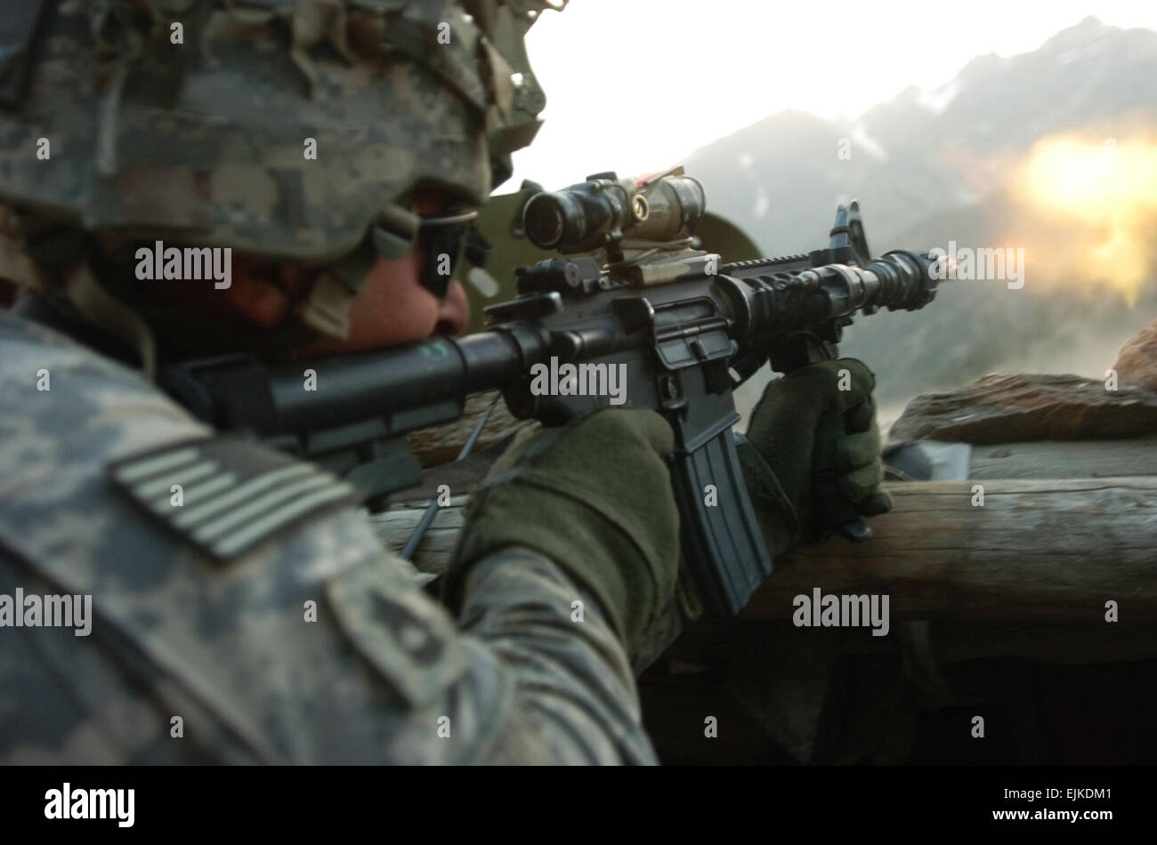 A Soldier with 1st Battalion, 32nd Infantry Regiment, 10th Mountain ...