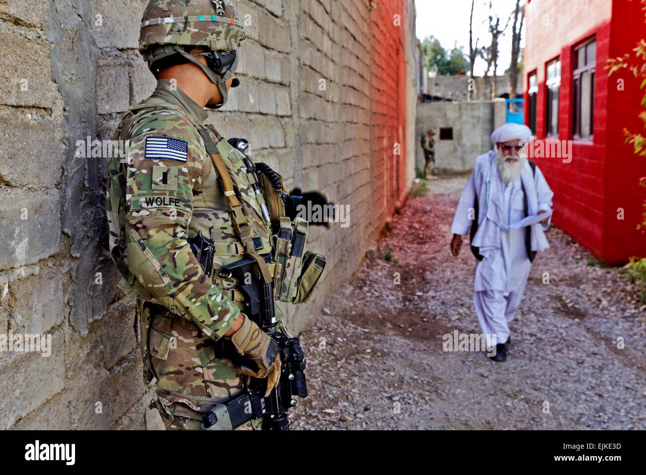 U.S. Army 1st Lt. Robert Wolfe, security force platoon leader for ...